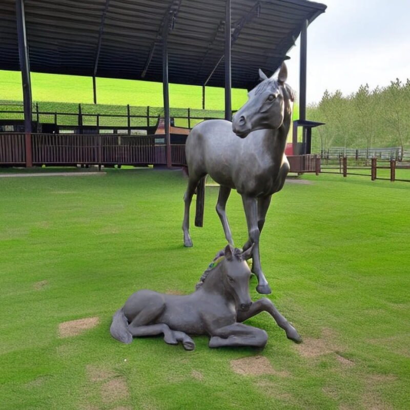 Pair of Mare and Foal Bronze Horse Statues - Mily Foundry