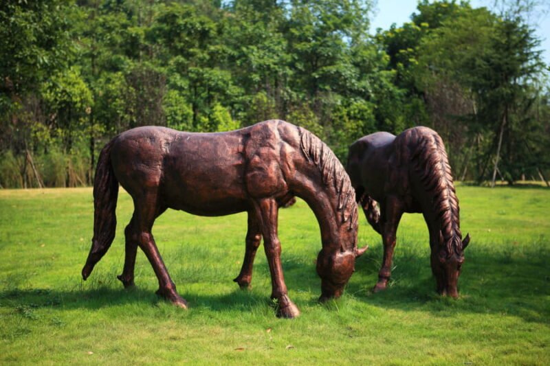 Pair of Mare and Foal Bronze Horse Statues - Mily Foundry