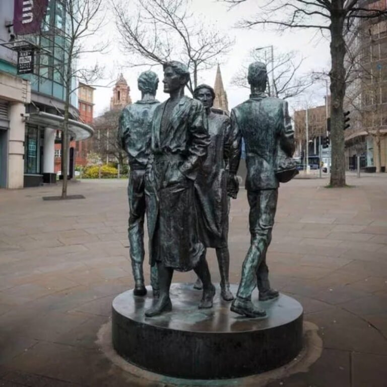 Custom Bronze Street Quartet Statue for City Center - Milystatue ...